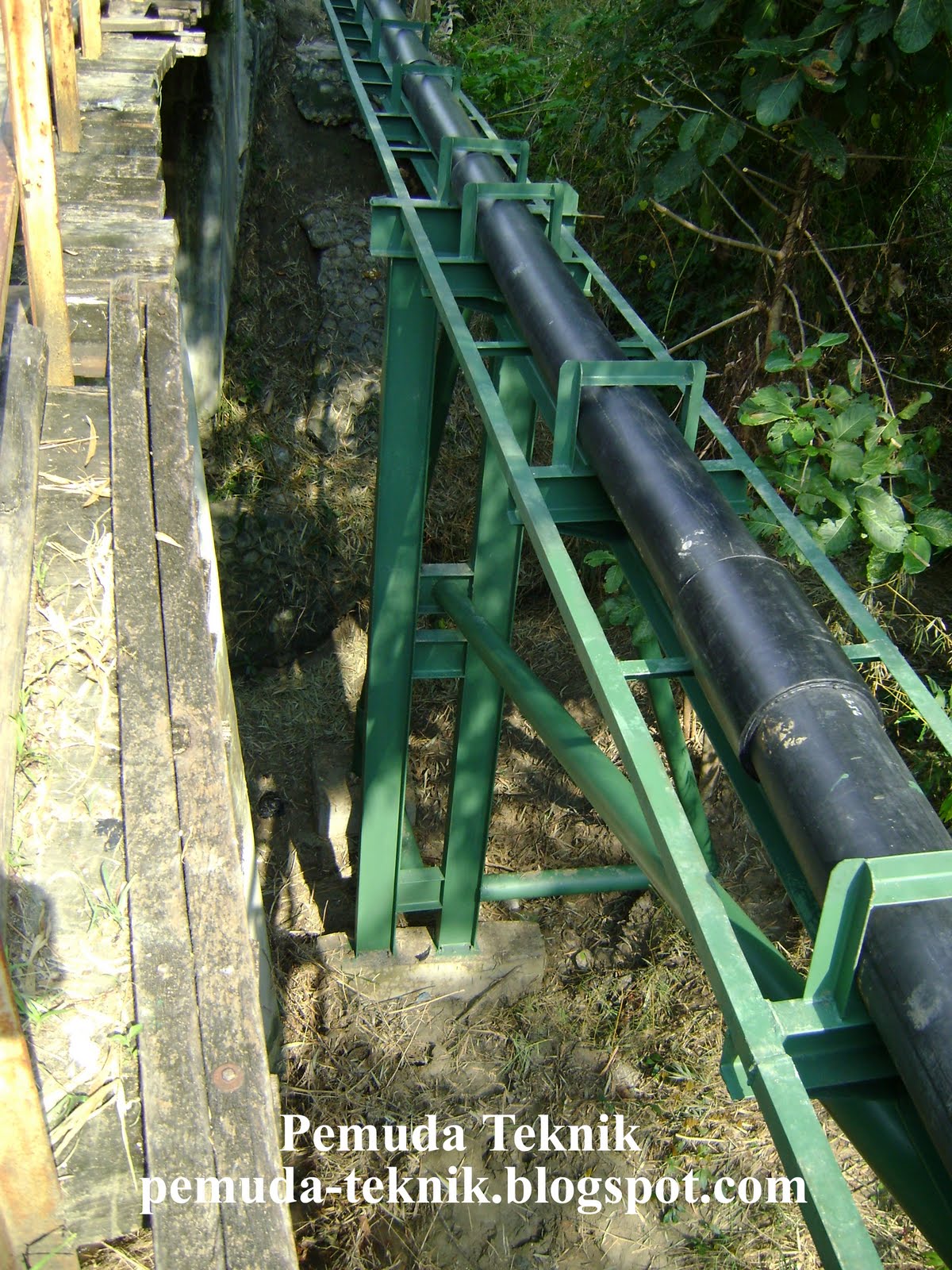 Pemuda Teknik: Penyangga pipa (pipe line) desa jelu Bojonegoro PT. Geo ...