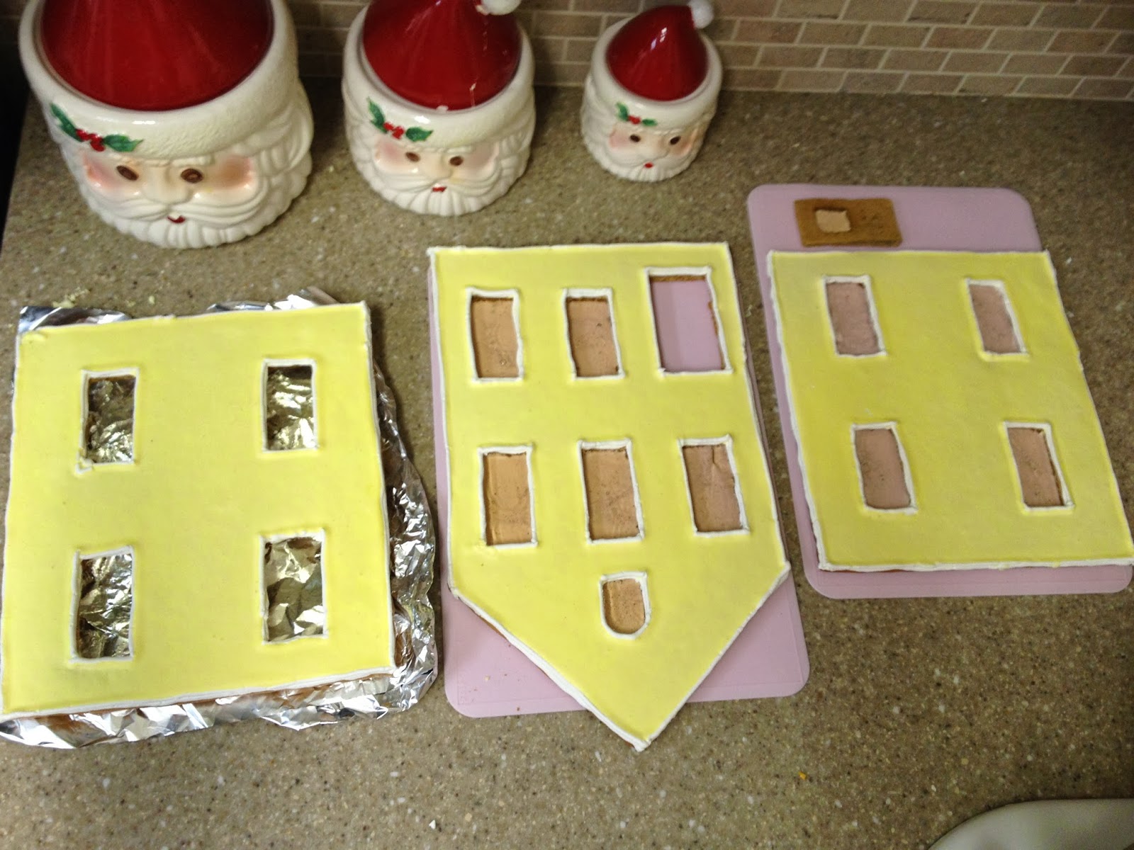 everywhere beautiful : Instructions To Build A Gingerbread House