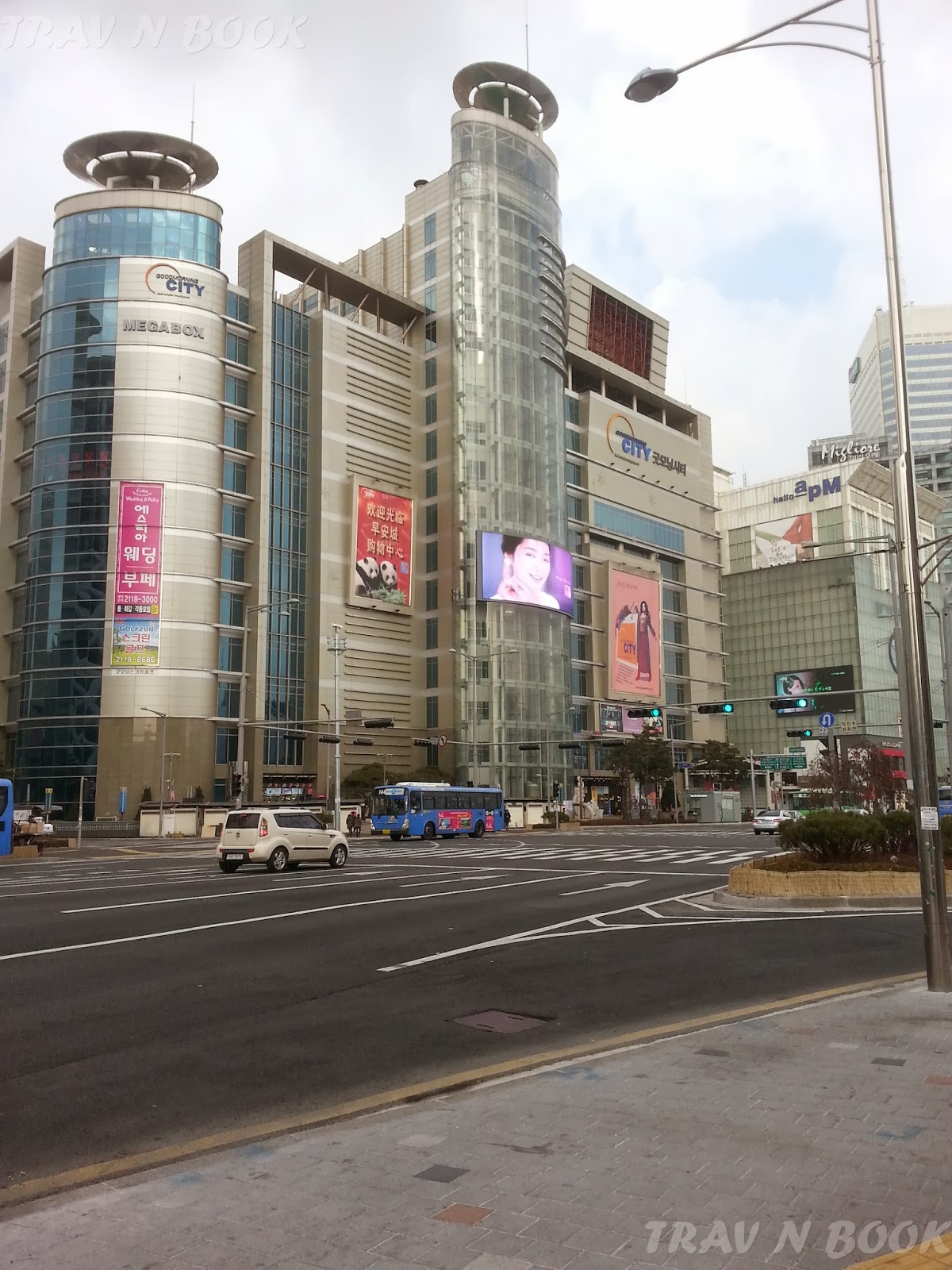 TRAV N BOOK : S1. BUSAN's AWESOME SHOPPING MALLS