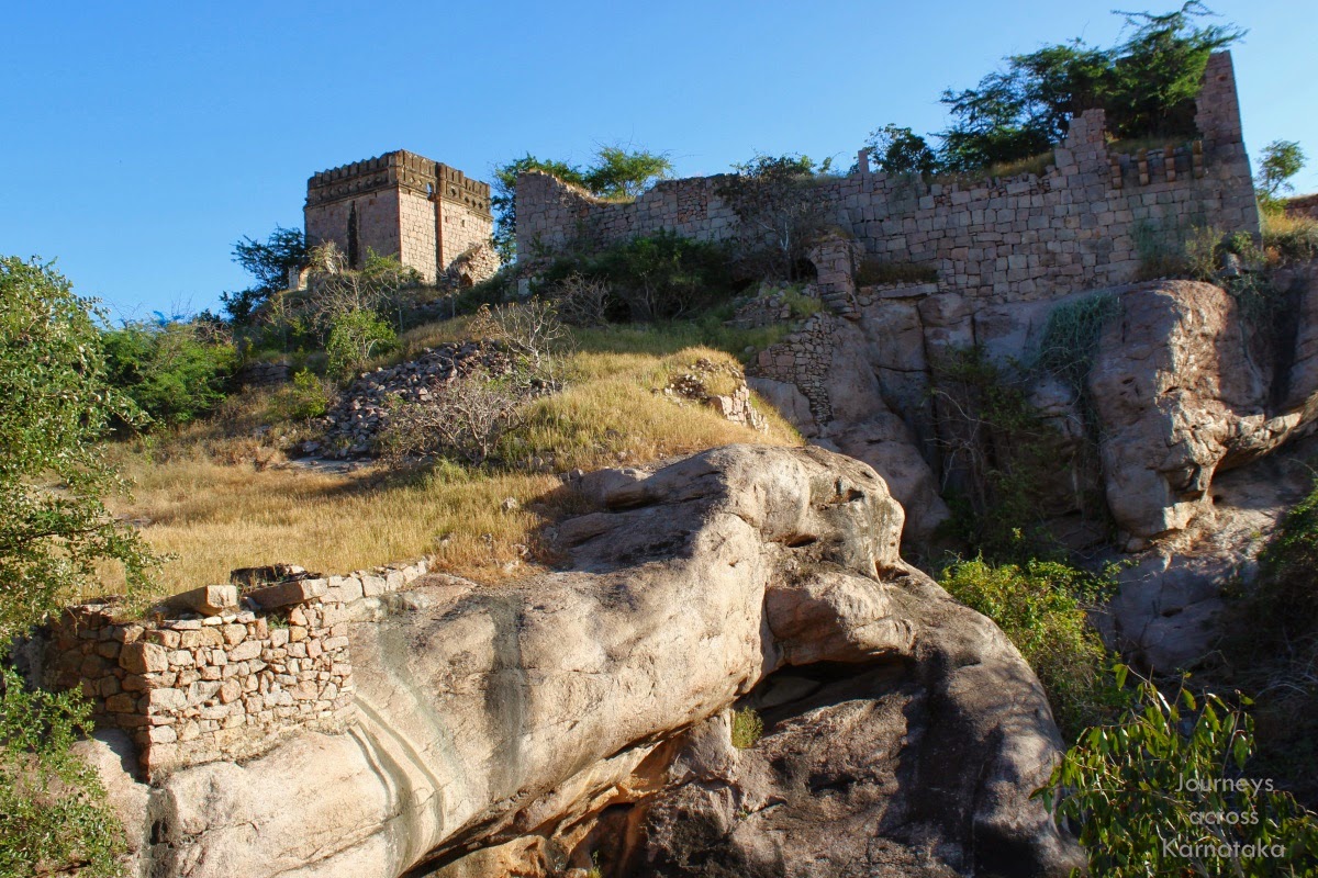 Journeys across Karnataka: Shahapur fort - part 2