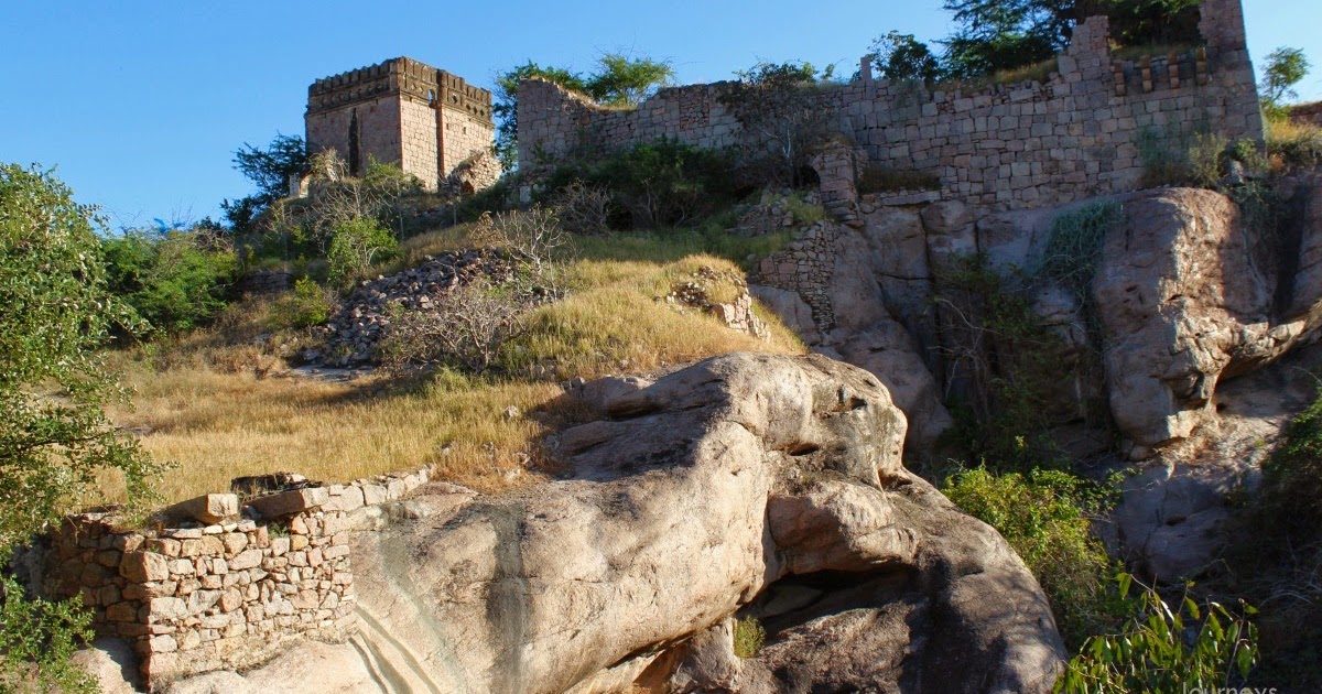 Journeys across Karnataka: Shahapur fort - part 2