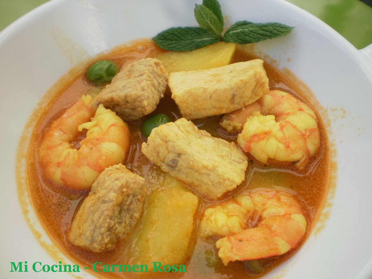 SOPA MALAGUEÑA DE "AGUJA PALÁ" (PEZ ESPADA) | Mi Cocina