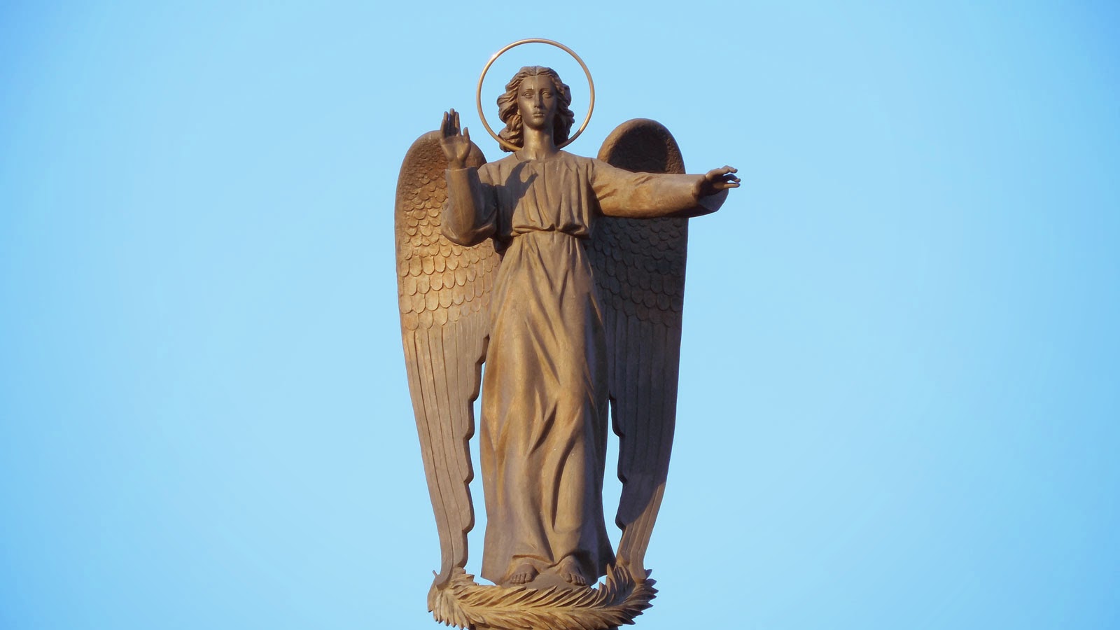 Pictures From My Places: Monument to Ukrainian Guardian Angel in Kirovograd