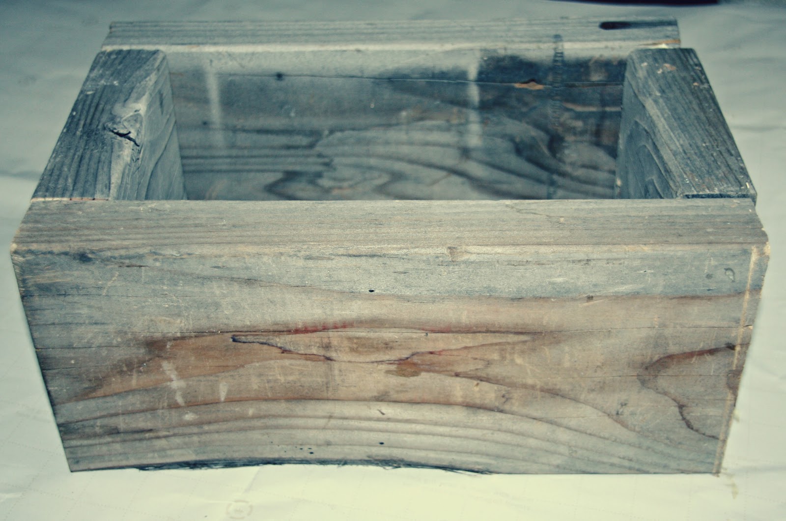 retropolitan: {super} easy primitive planters