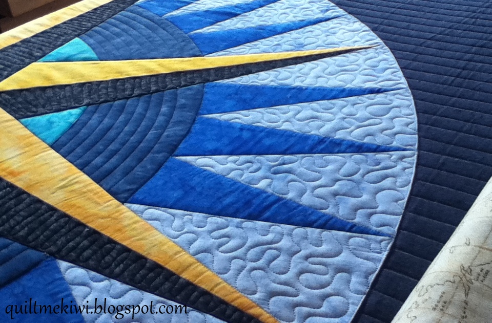 quiltmekiwi: Custom quilting Mariners Compass quilt and a Round Robin ...