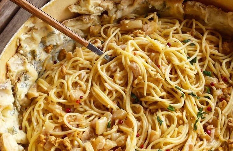 PASTA FRESCA RELLENA DE CALABAZA CON SALSA DE PERA Y QUESO GORGONZOLA ...