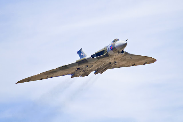 Air Shows: Avro Vulcan XH 558, Duxford 2012