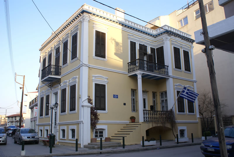 πεμπτη φτάσαμε!: Η ΠΑΛΙΑ ΓΕΙΤΟΝΙΑ