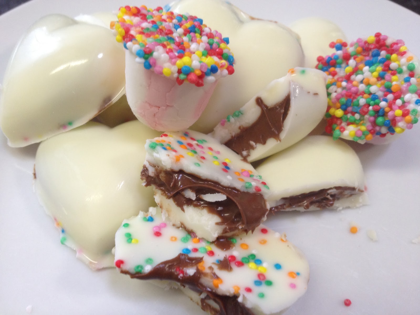 art n stuff by shaz: [gooey-centred chockies]