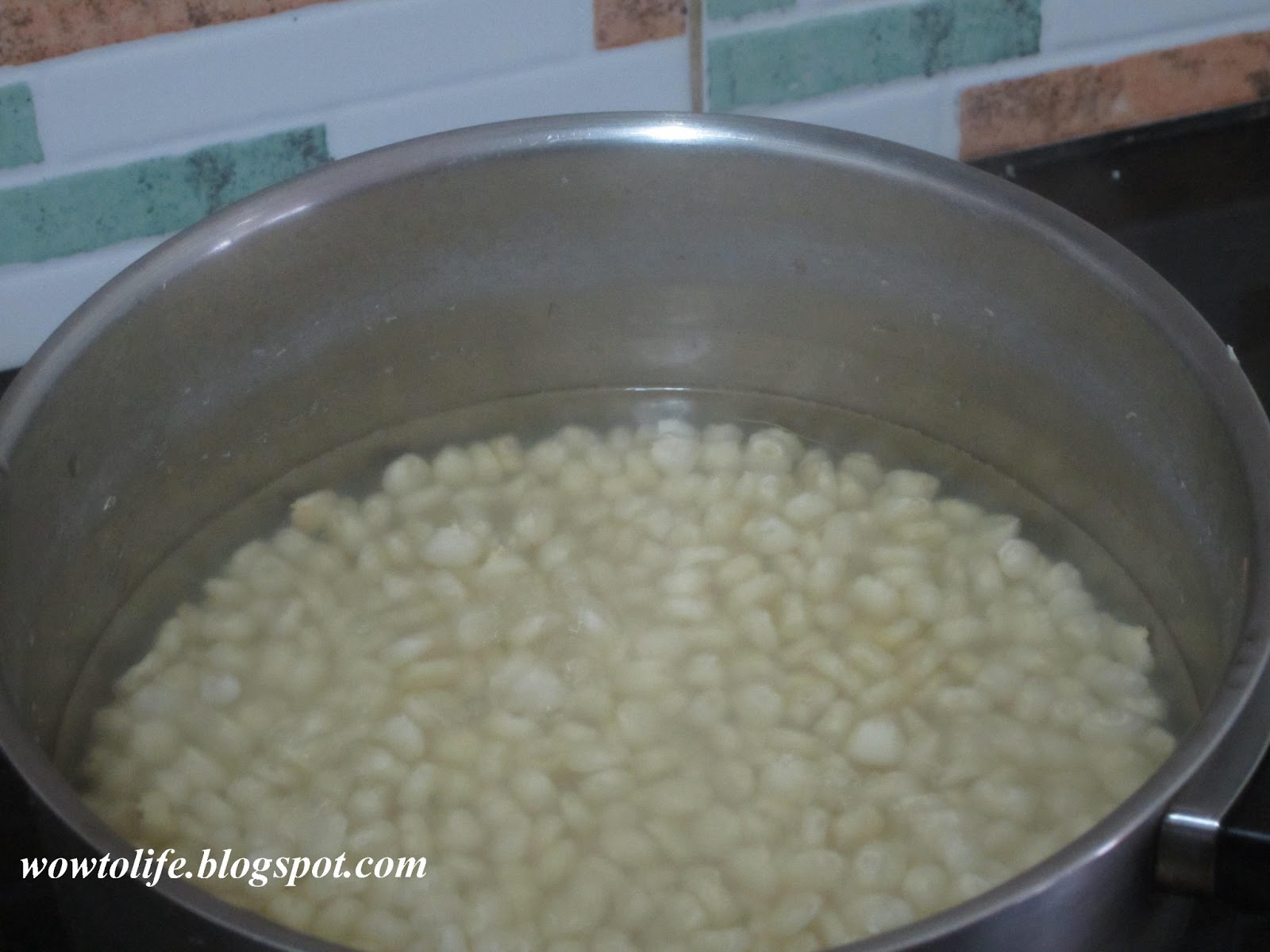 Wow to Life: Binatog (Boiled corn kernels with coconut and sugar)