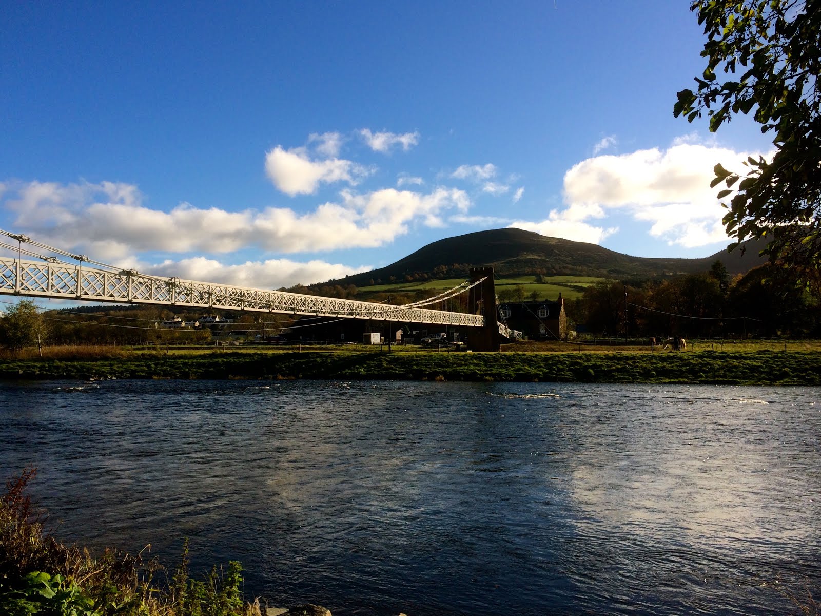 Days out in the Borders : Chain Bridge