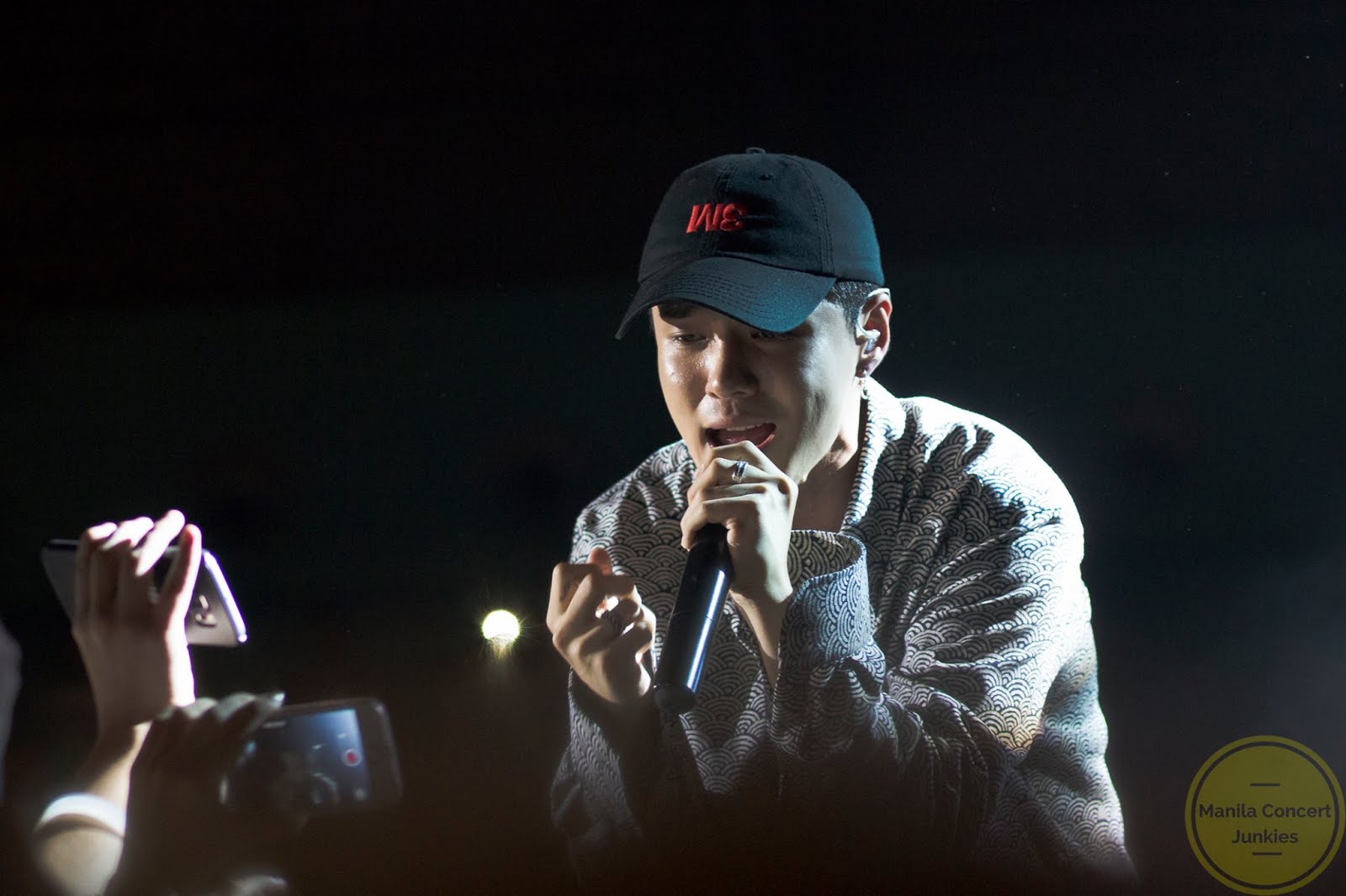 Korean R&B Singer DEAN Brings 'TRBL' in Manila - Manila Concert Junkies