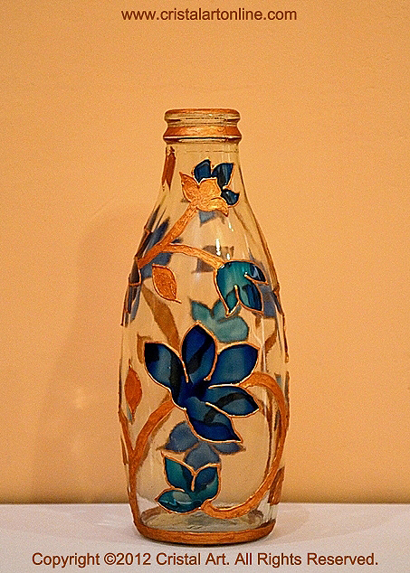 Gold flowery pretty | Glass bottles art, Glass painting patterns, Beer ...