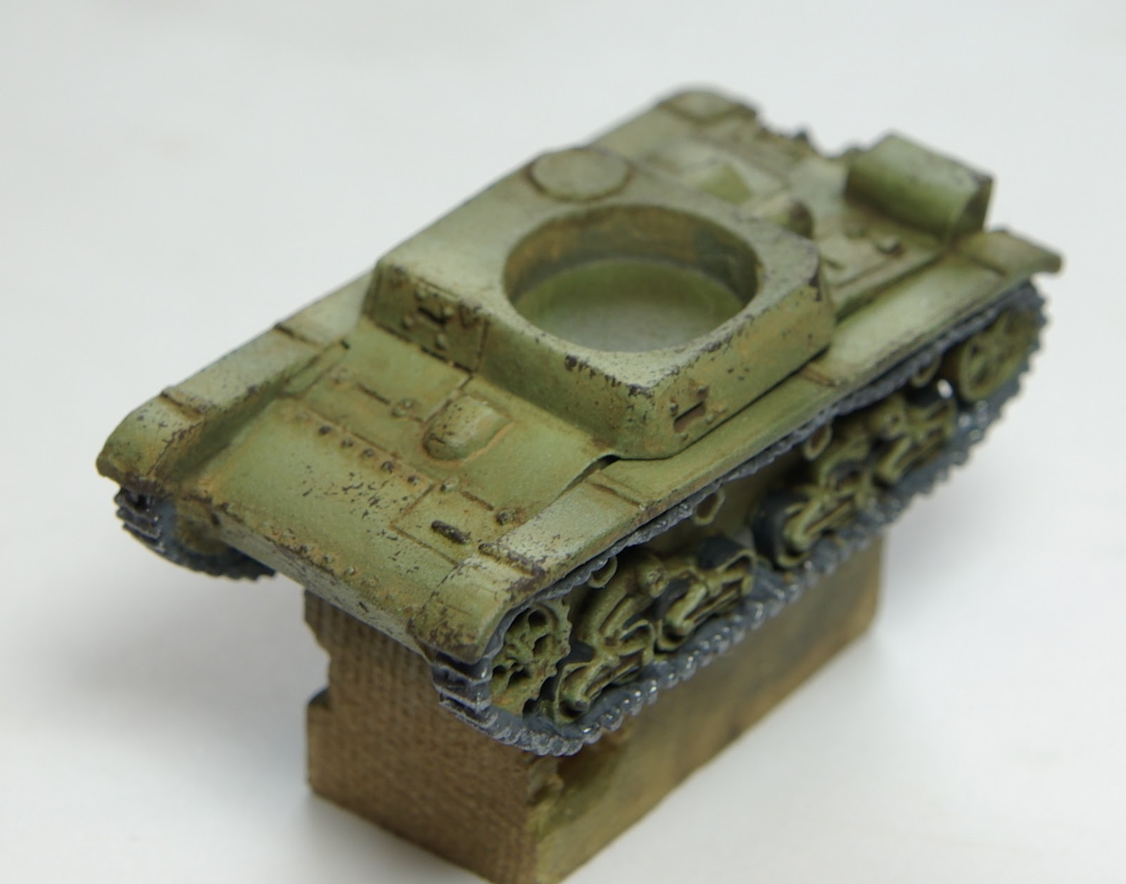 Torbjörn Blom´s Projects: Soviet tank painting guide.