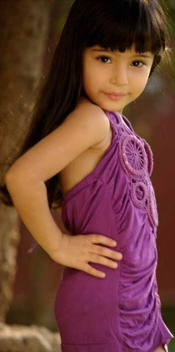 INFORMATIONS: Sarah Child Photo Gallery