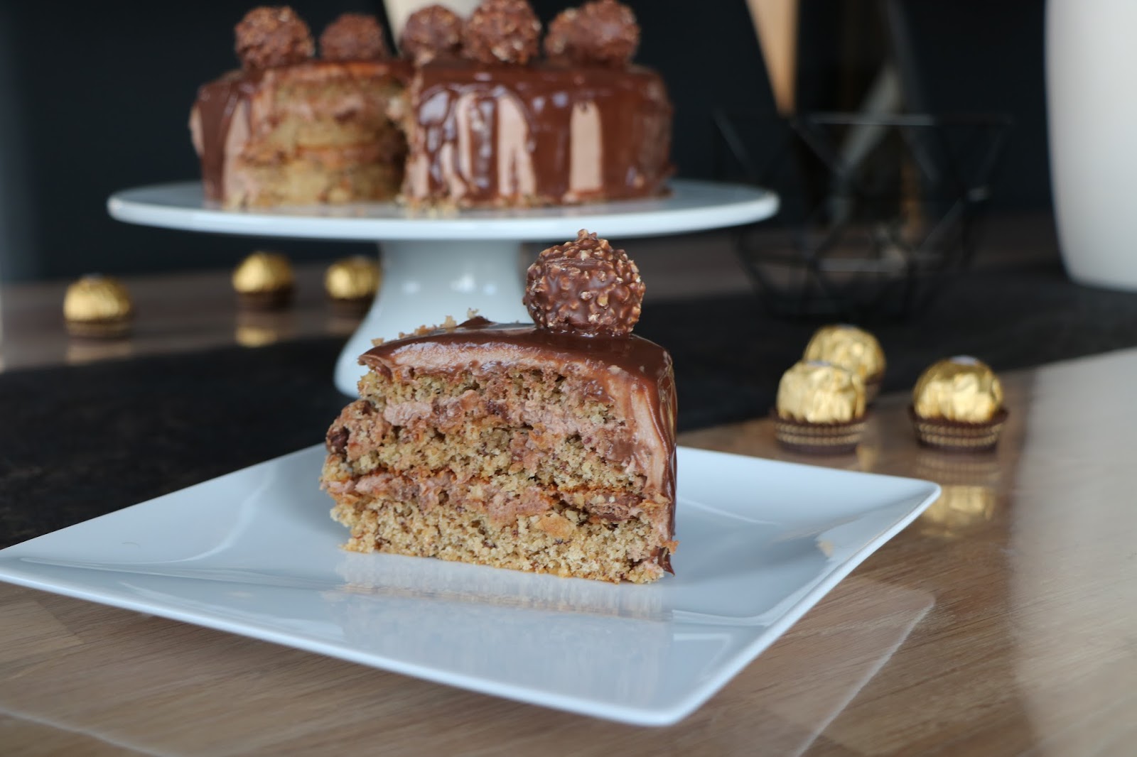 Gâteau Ferrero Rocher | Le dessert, c'est pour moi