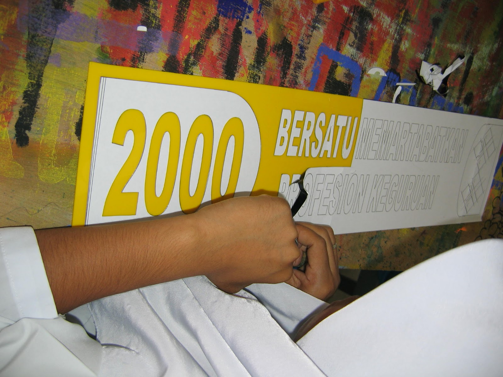 Seni Reka Tanda SMKSI: Vinil