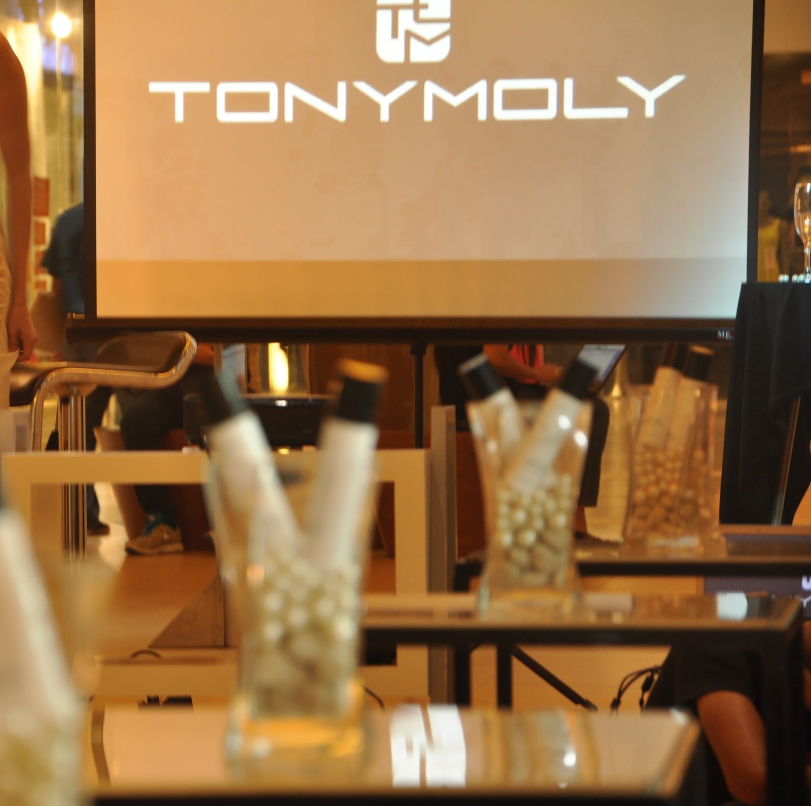 Tony Moly Logo