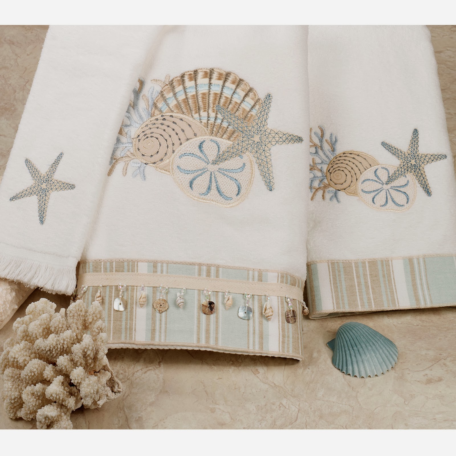 TOALHA DE BANHO BORDADA - Decoração Top