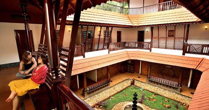Kerala Houses and Plans : A traditional house of Kerala - Nadumuttam