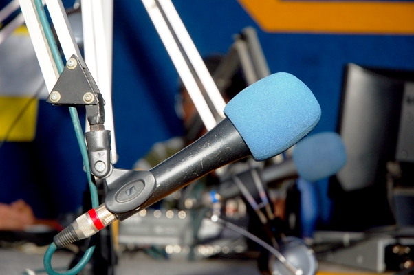 Script Siaran Radio | Sharing Cewe