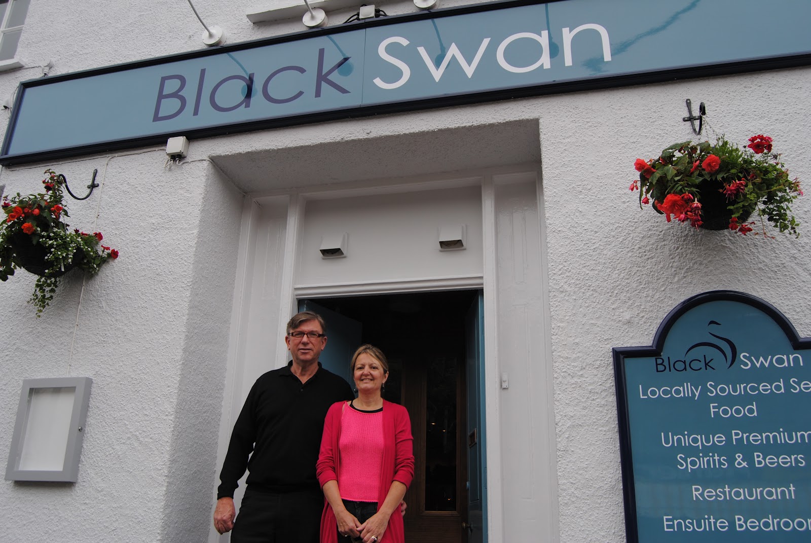 Cornwall Pub Trail: NOW OPEN – NEW LOOK AND NEW NAME FOR GWEEK PUB