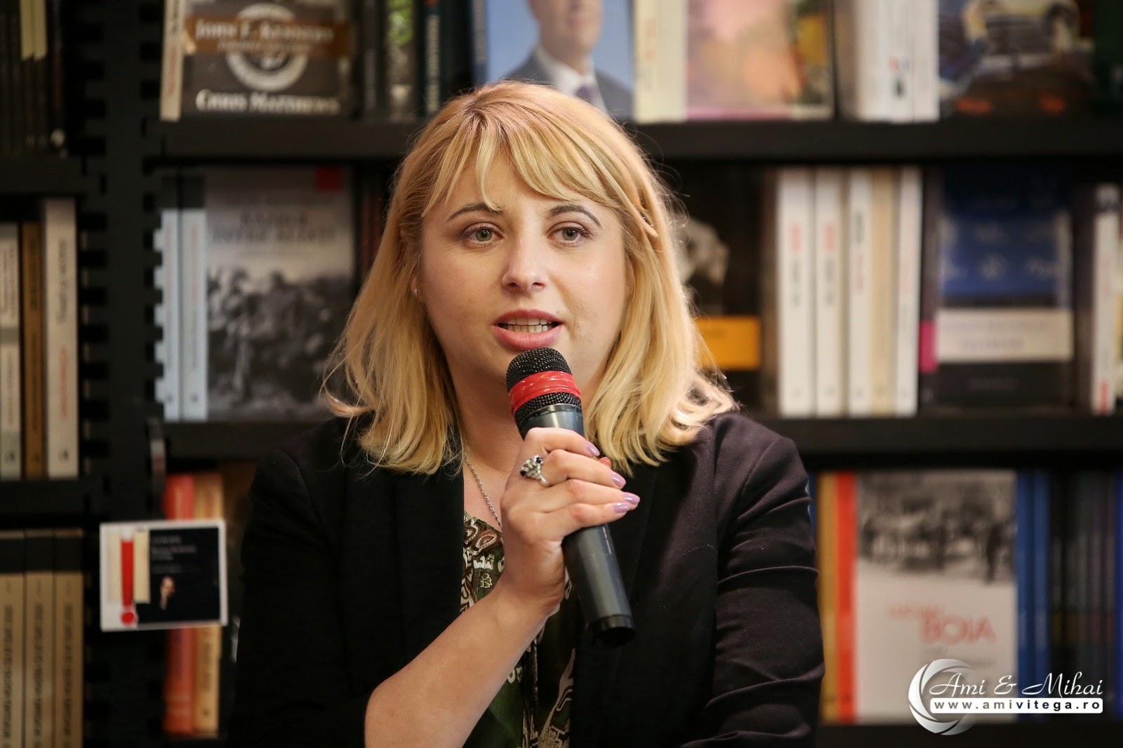 Visual Media: Lansare carte Sebastian Remus Craciun