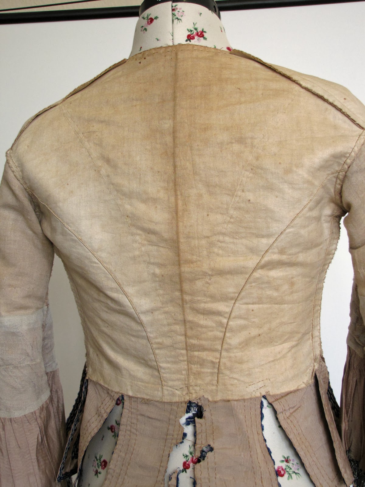 Born in 1808: Up close and personal - Early 1850s peplum bodice