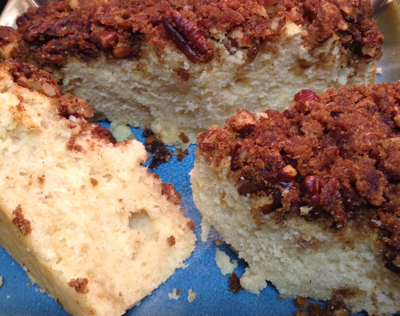 Kitchen Bounty: Cinnamon-Pecan Coffee Cake