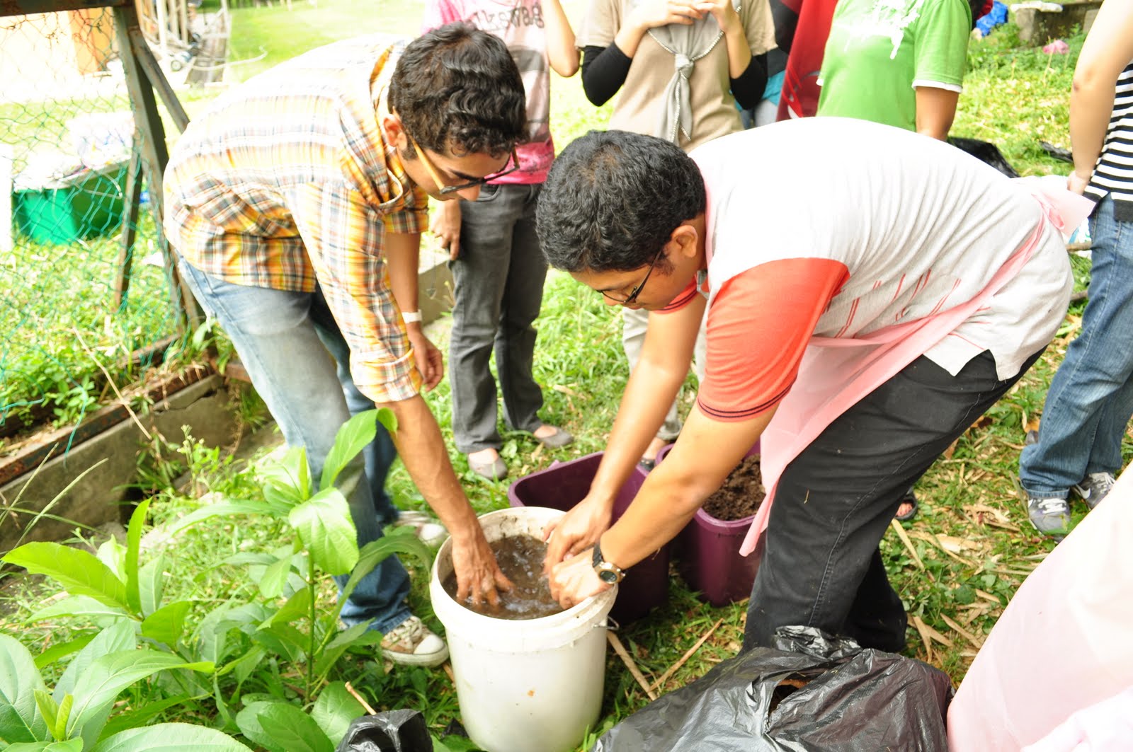 MEMUPUK GAYA HIDUP LESTARI DALAM KAWASAN KAMPUS DAN KEJIRANAN USM ...