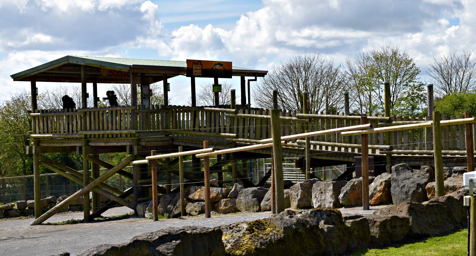 Tantrums To Smiles: Folly Farm Adventure Park and Zoo **REVIEW**