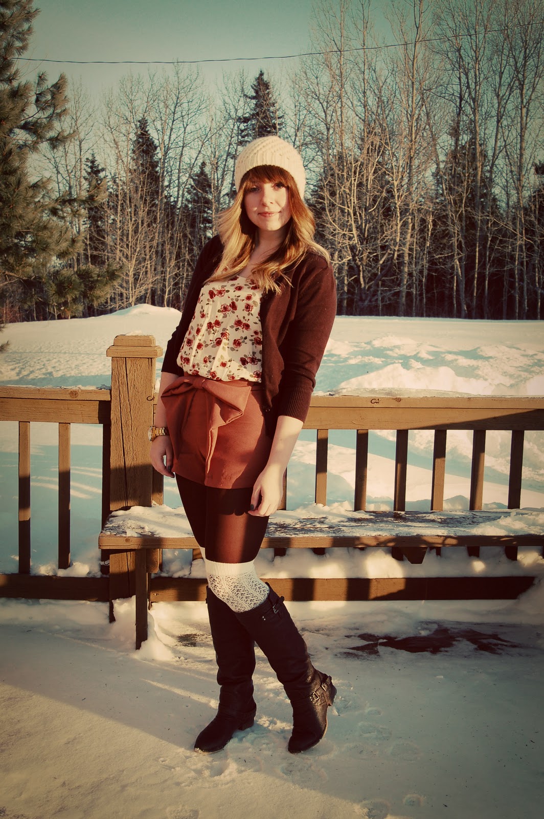 small town, BIG SMILE!: another way to wear shorts in winter...
