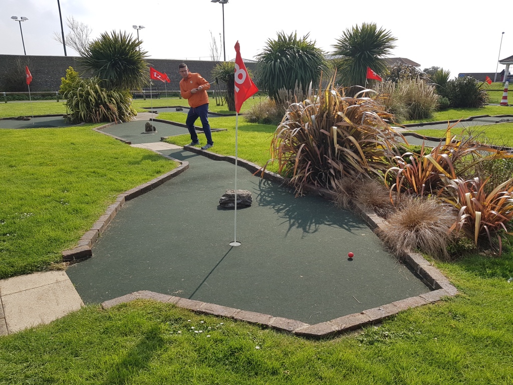 The Ham and Egger Files: Splash Point Mini Golf in Denton Gardens, Worthing