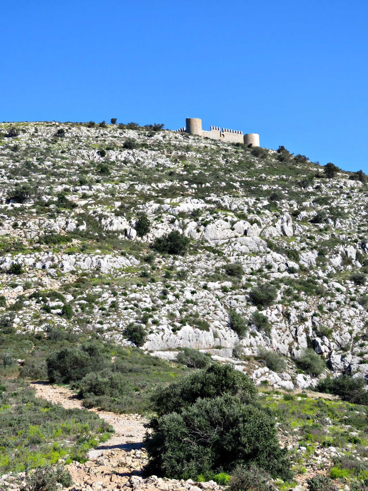 just saying ...: Torroella de Montgrí ... now that's what I call a ...