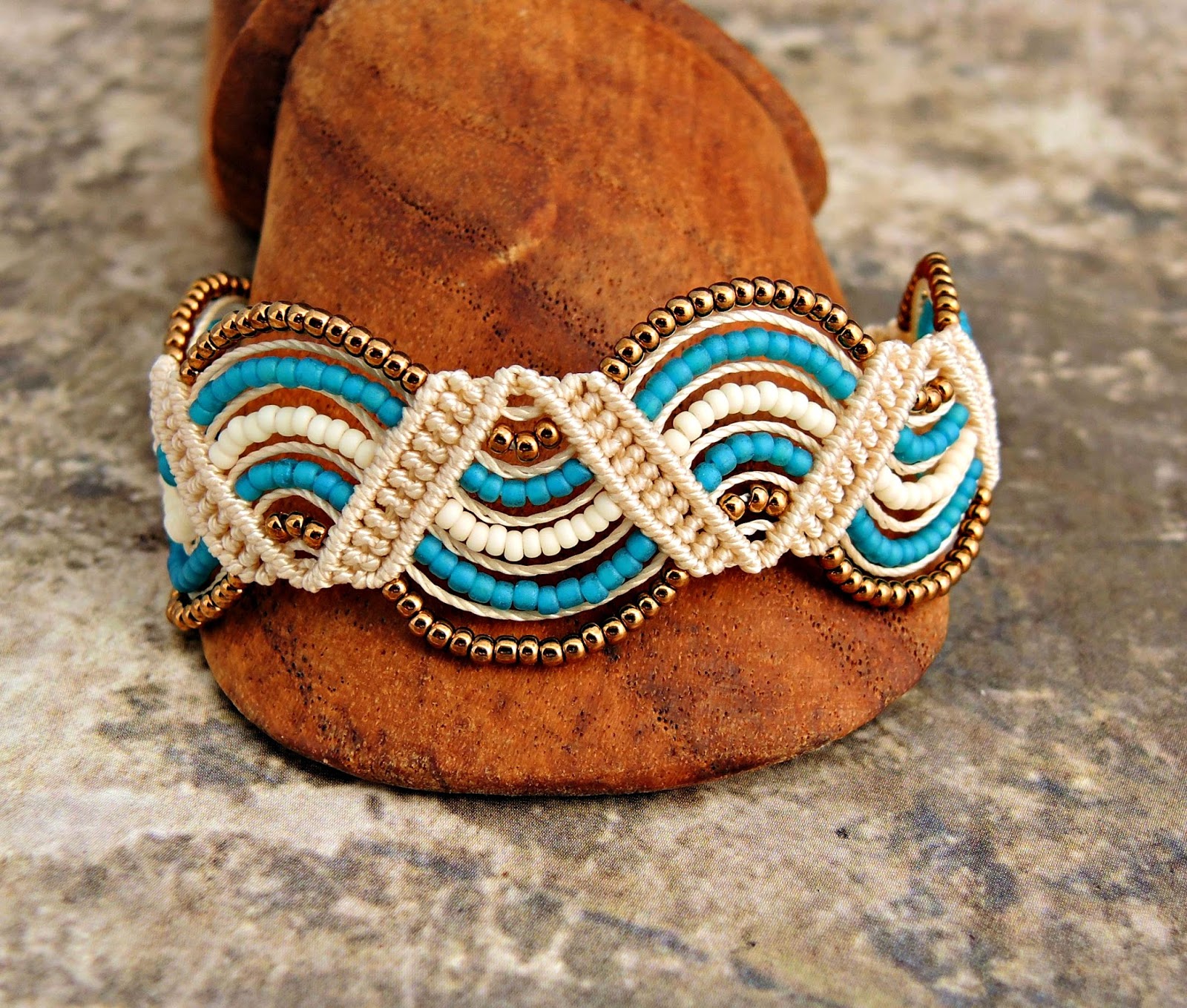 Knot Just Macrame by Sherri Stokey: Yet More Beachy Macrame Jewelry!