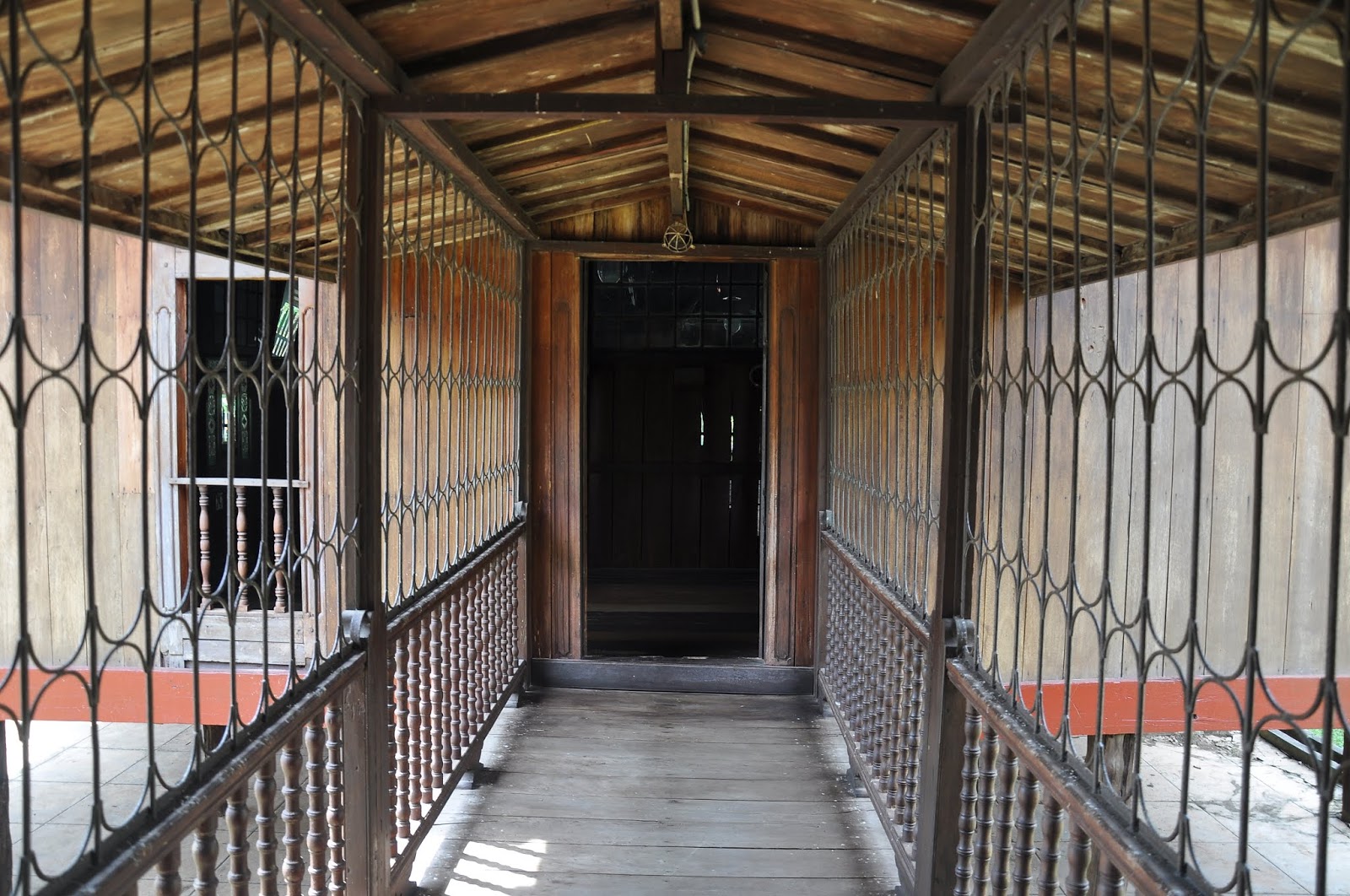 Melihat koleksi museum balaputradewa - Info, wisata, kuliner, hotel ...