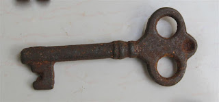 ``Mysurean Musings: Missing locks, orphaned keys