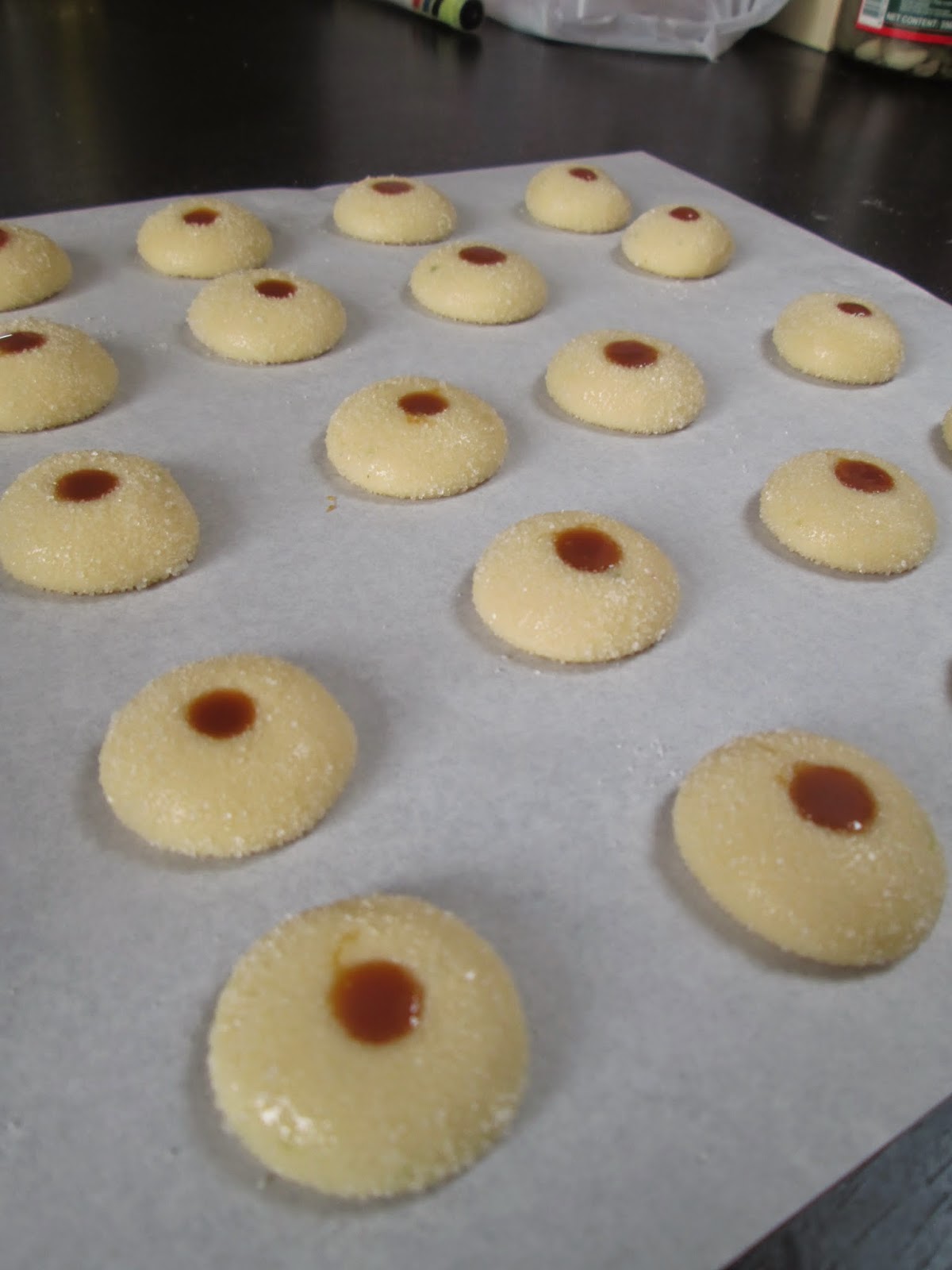 SWEET TOOTH DIARIES: Toasted Pastillas