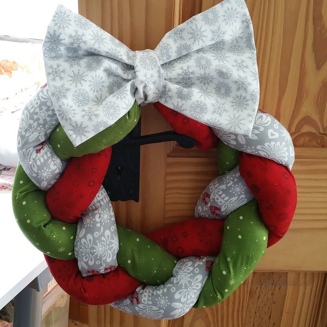 Charly & Ben's Crafty Corner: Small Christmas makes - Fabric Wreath's ...
