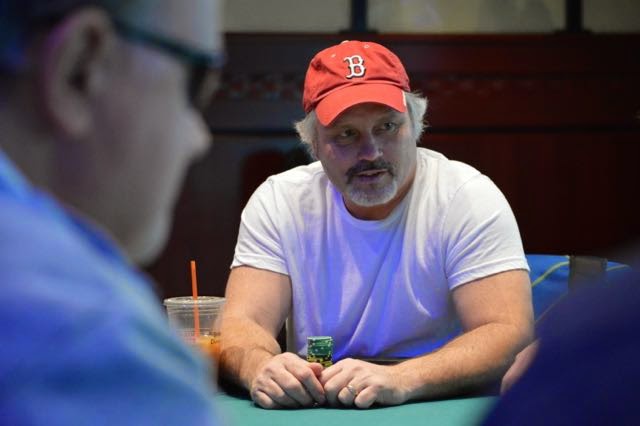Foxwoods Poker: Early Card Player Poker Tour Main Event Faces In The Crowd