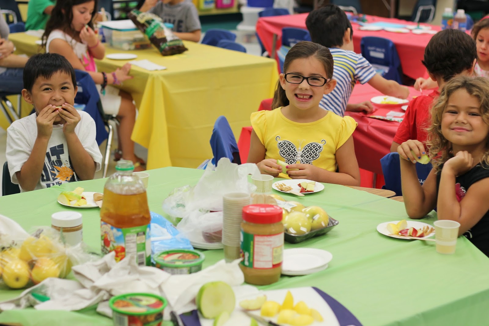 Kindergarten Smiles: Apple Day