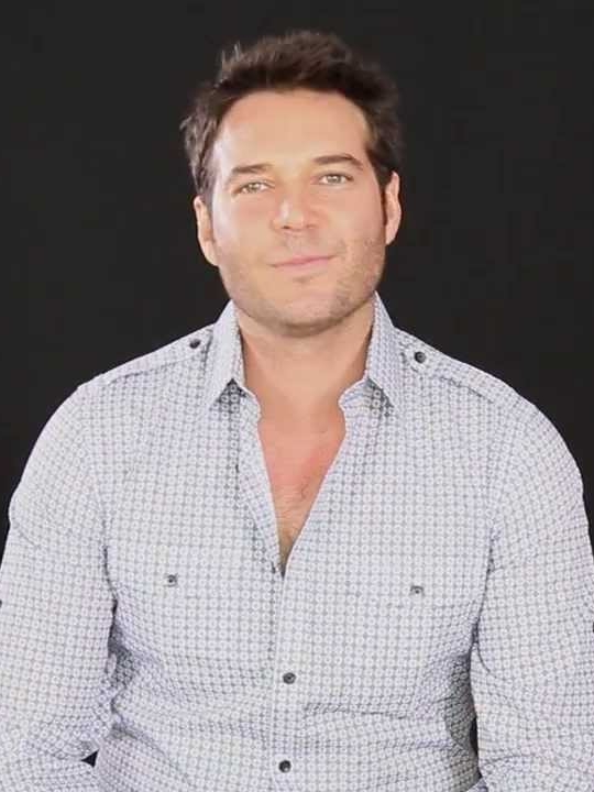 Quem Dubla Novelas: Rodrigo Mejía