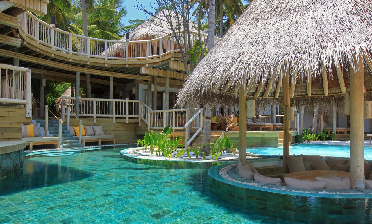 Tropical Dreams: Tropical Dreams - Most Beautiful Resorts Worldwide 1
