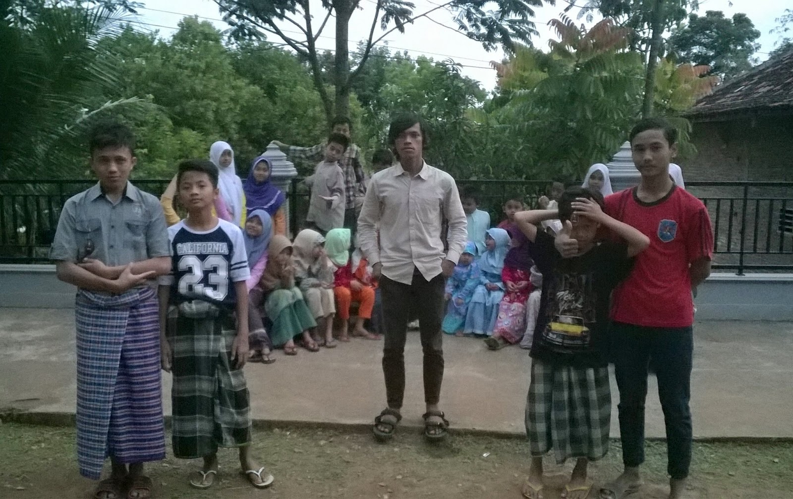 kebersamaan muda mudi jatiwayang: video muda-mudi