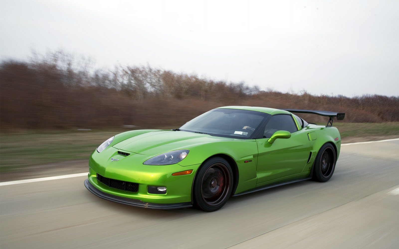 Chevrolet Corvette Z06 green supercar wallpapers ~ The Wallpaper Database