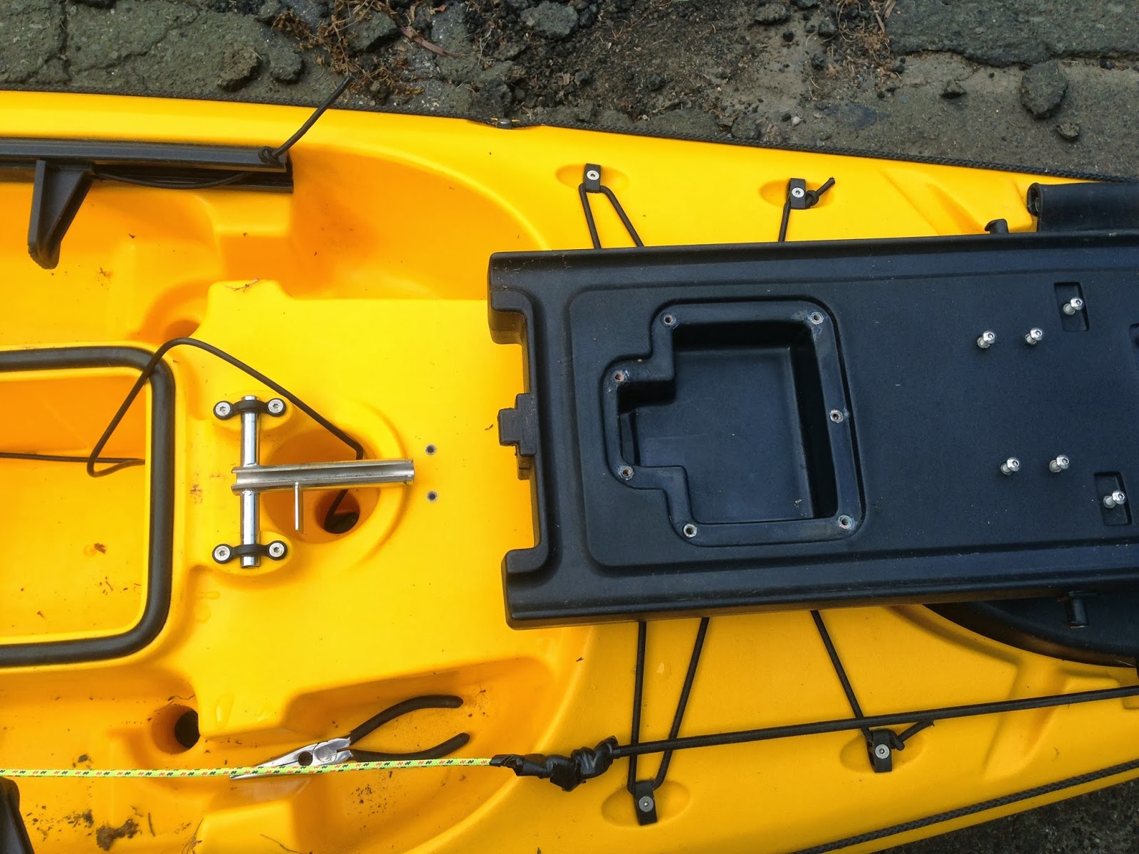 The Mudhole Chronicles: Installing a Lowrance Elite-4 FishFinder on the ...