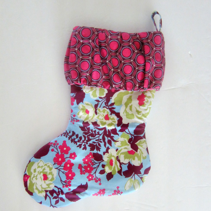 Yards and Yards: Stylin' Stocking: Modern, Eclectic Stocking Fun!