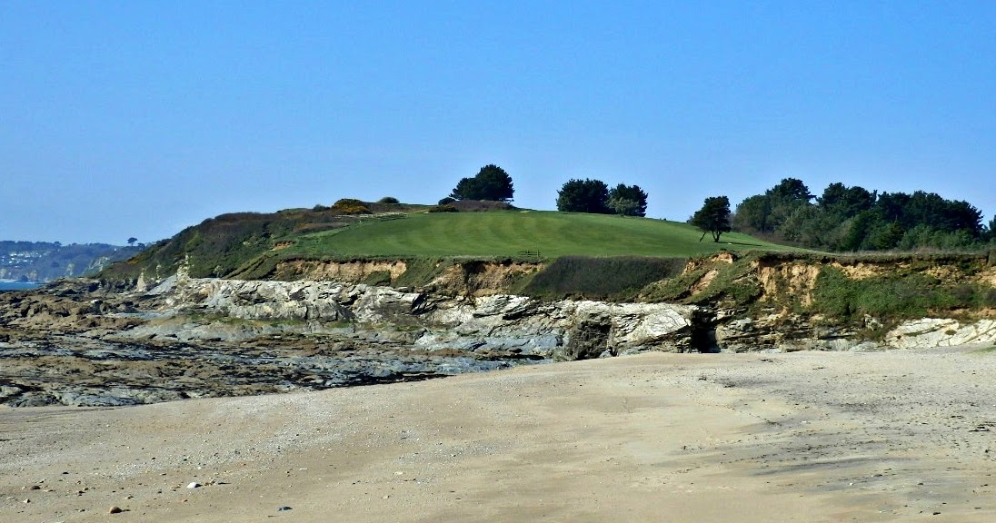 Mike's Cornwall: Walking Along Spit Beach, Cornwall