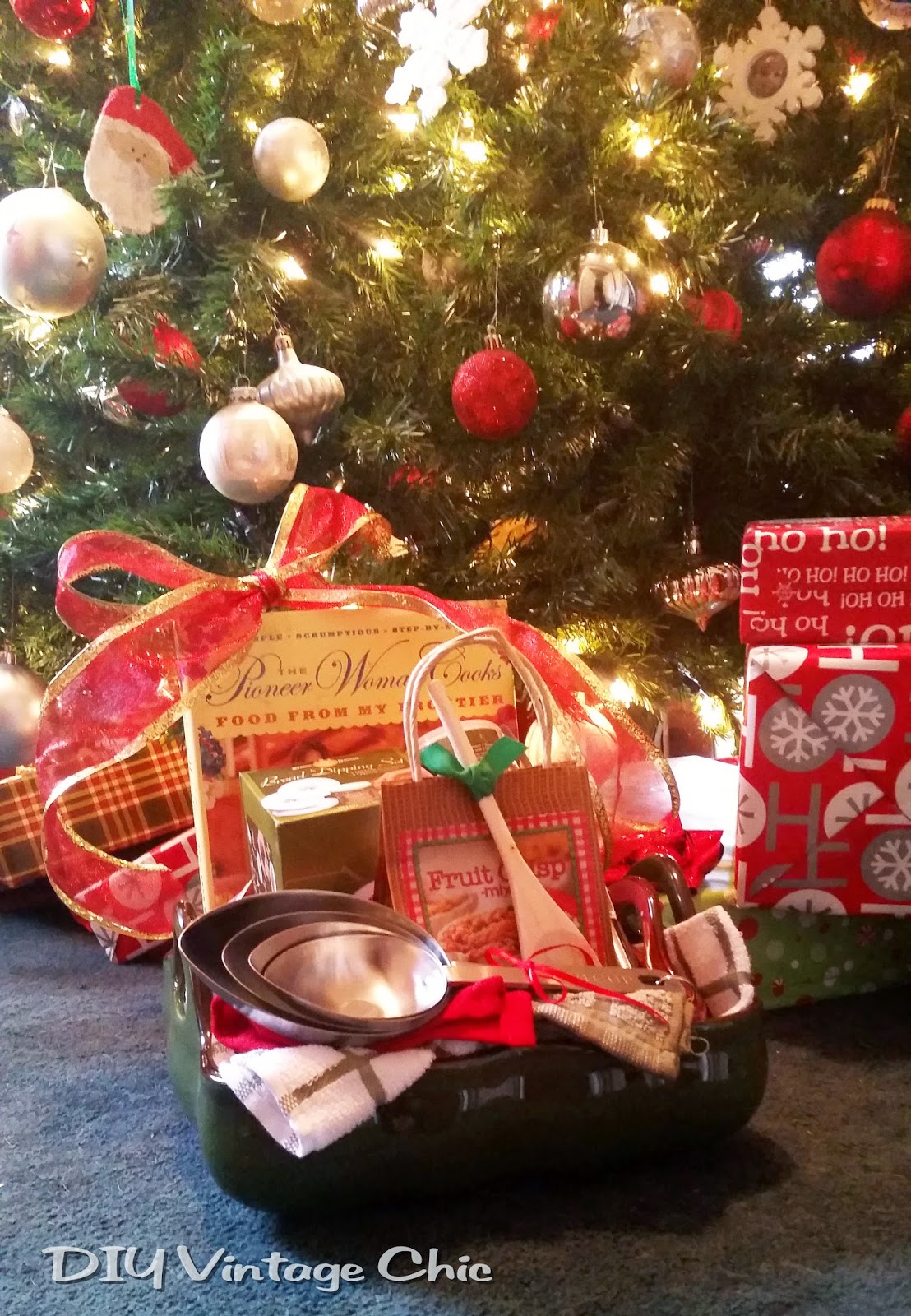 DIY Vintage Chic: The Lakeside Collection Gift Basket