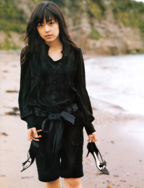 Inoue Mao Wallpaper - JAPANESE ARTIST WALLPAPER PHOTOBOOK VIDEO MUSIC DRAMA